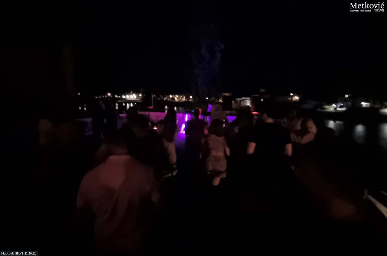 DELTA SWAMP MUSIC DJs Ljubitelji klupske glazbe uživali na Terasi ...